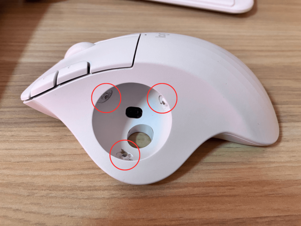 ロジクールERGO M575を1年使用したレビュー｜メリット・デメリットを紹介 | ヨモログ